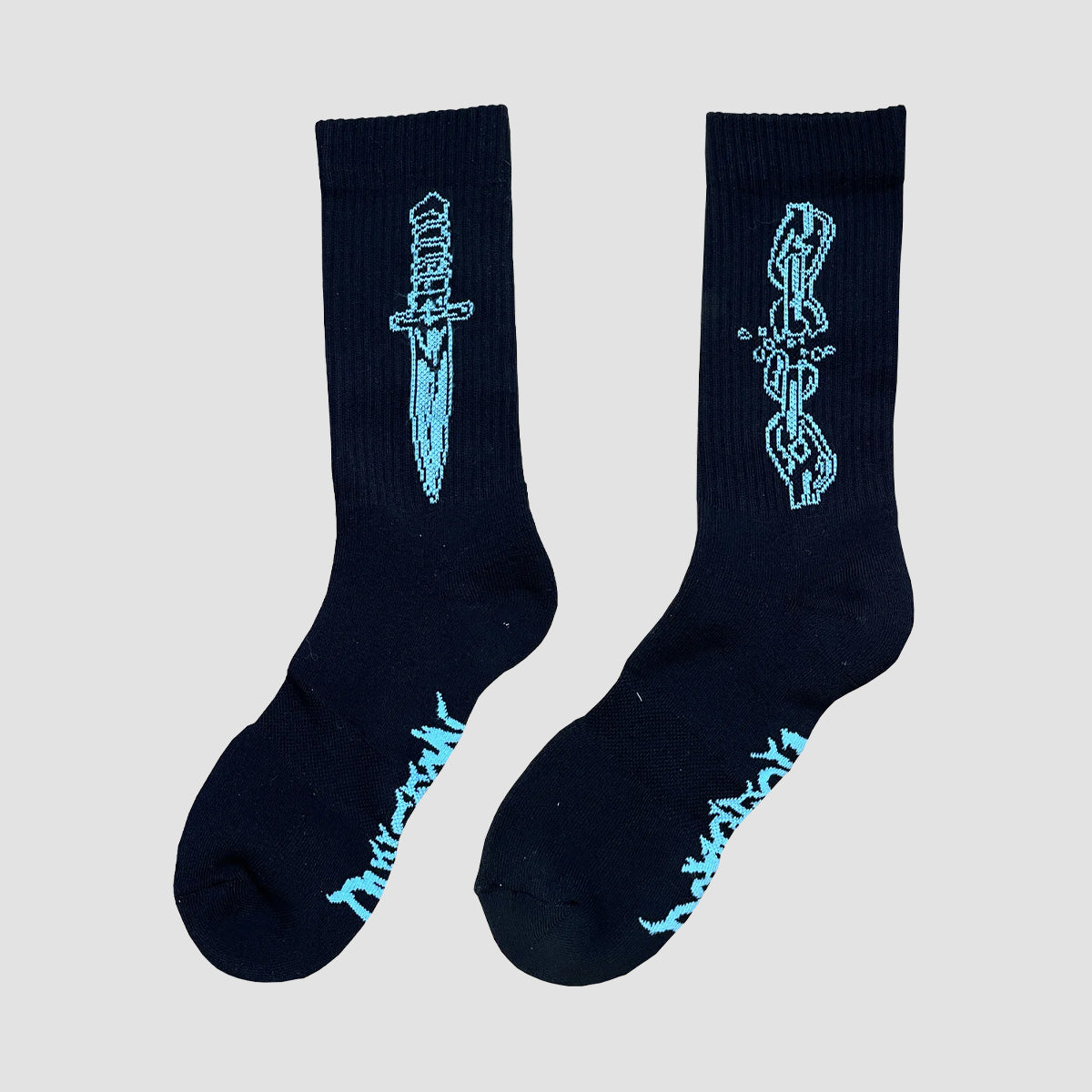 Dungeon Chain/Dagger Woven Socks Black
